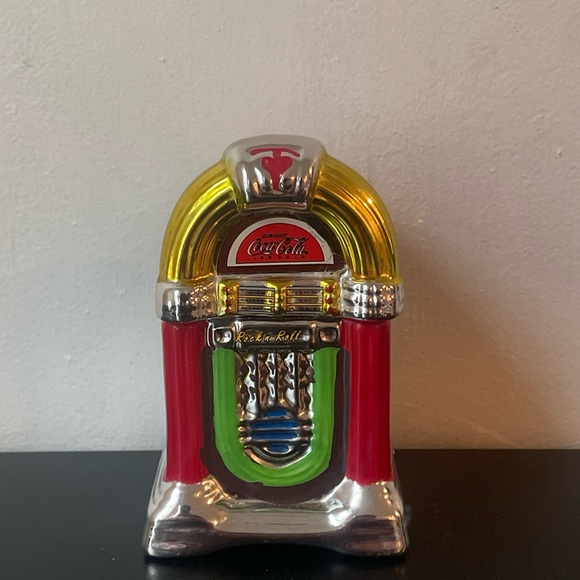 Kitchen | Vintage Coca Cola Jukebox Salt And Pepper Shaker | Poshmark